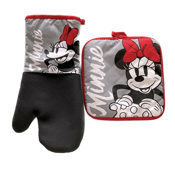 Disney | Kitchen | Nwot Disney Minnie Mouse Set Of Kitchen Mitten And ...
